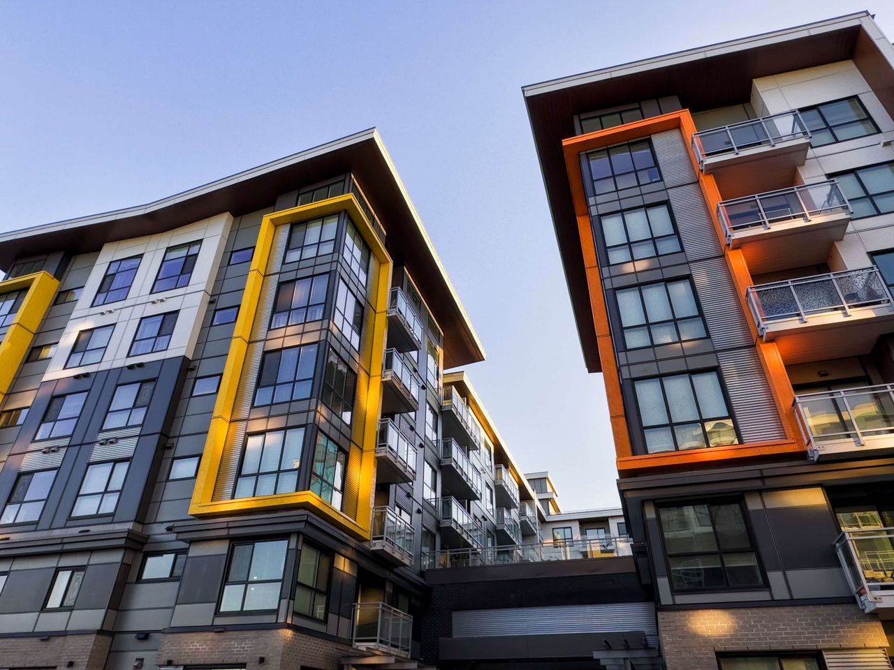 Machine Learning in Real Estate: Top Use Cases & Examples